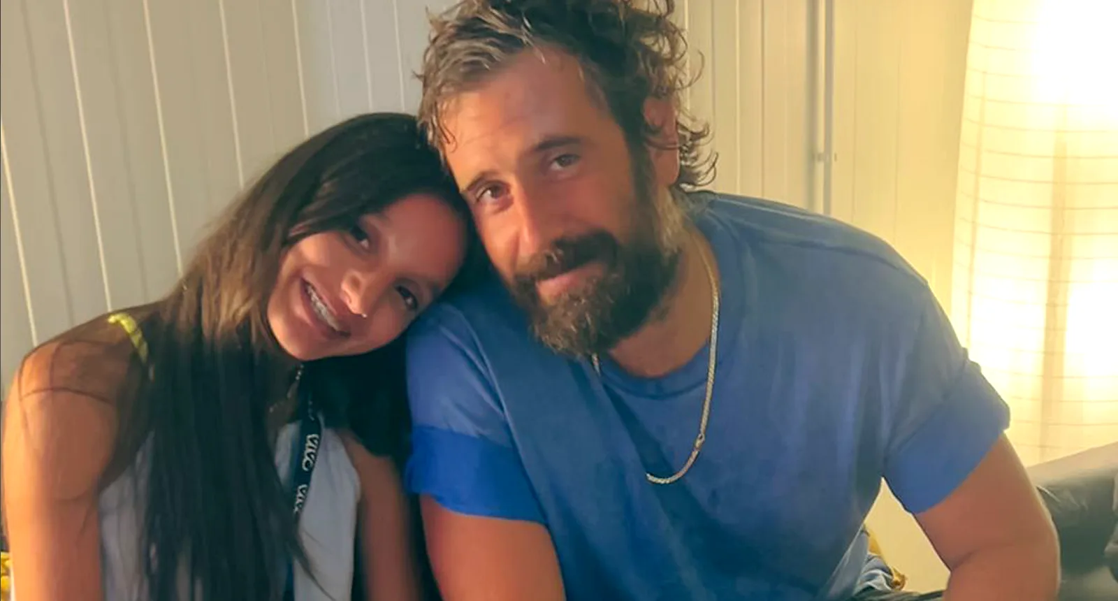 La storia di Giulia Capuano dietro la fanpage di Tommaso Paradiso ...